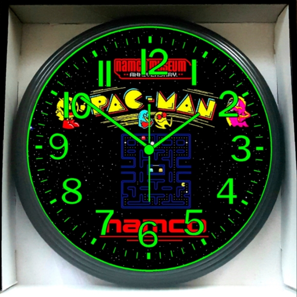 Wall Decor | Pacman Game Room Lounge Studio Glow In The Dark Wall Clock ...